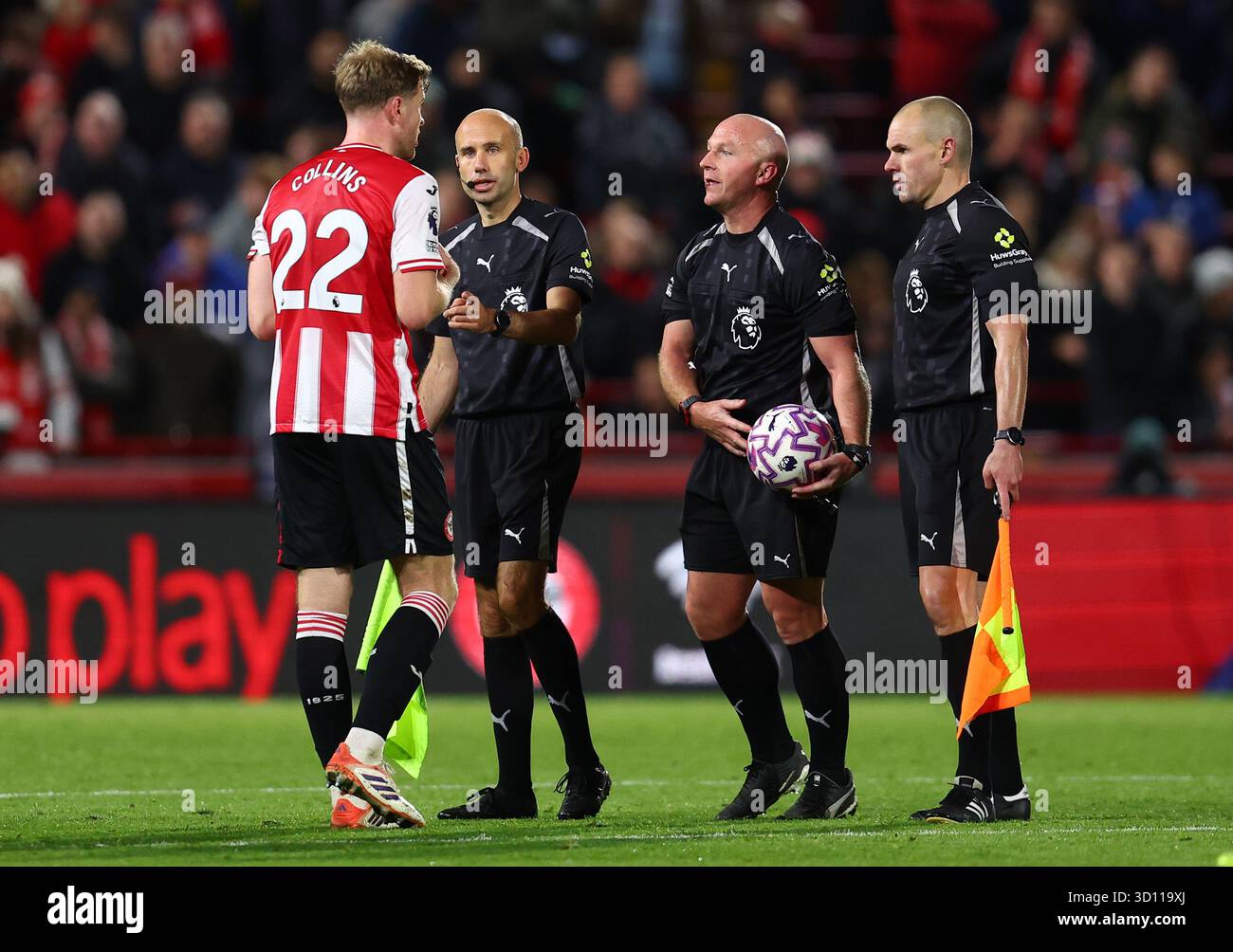 London, England, 25th October 2025. Referee Simon Hooper talks with ...