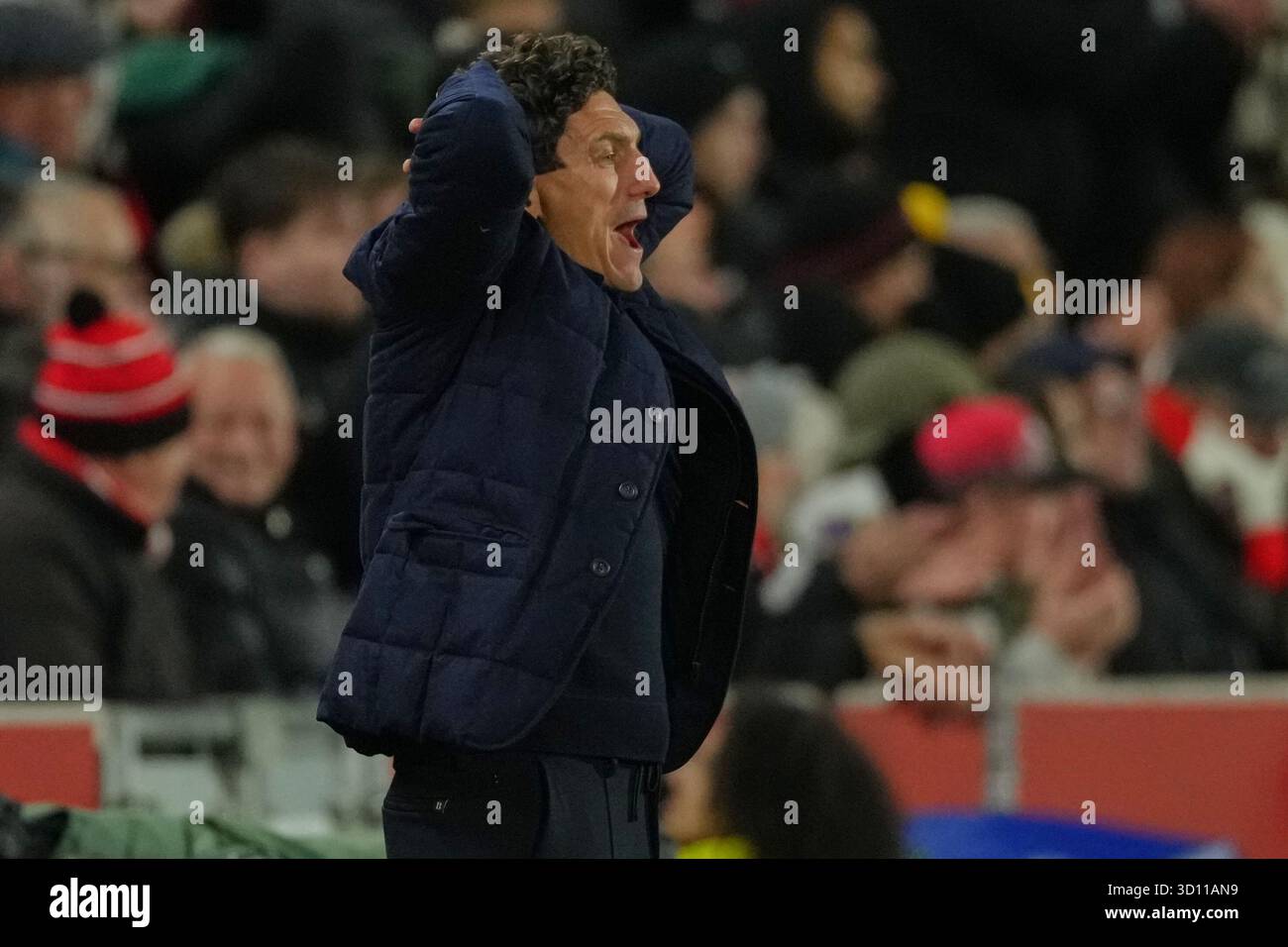 Brentford's head coach Keith Andrews reacts during the Premier League ...
