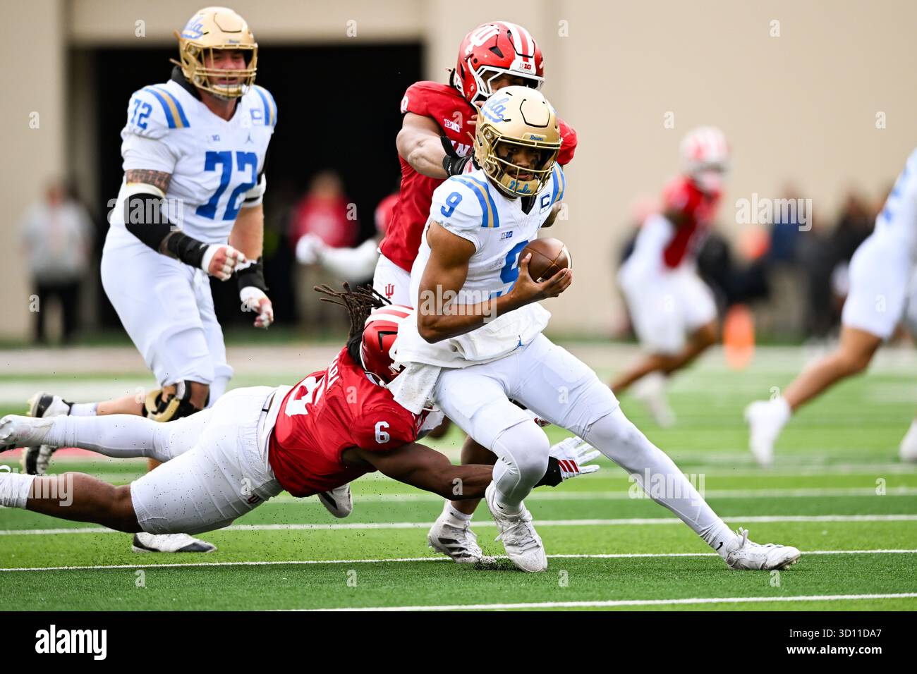 BLOOMINGTON, IN - OCTOBER 25: Indiana Hoosiers DL Mikhail Kamara (6 ...