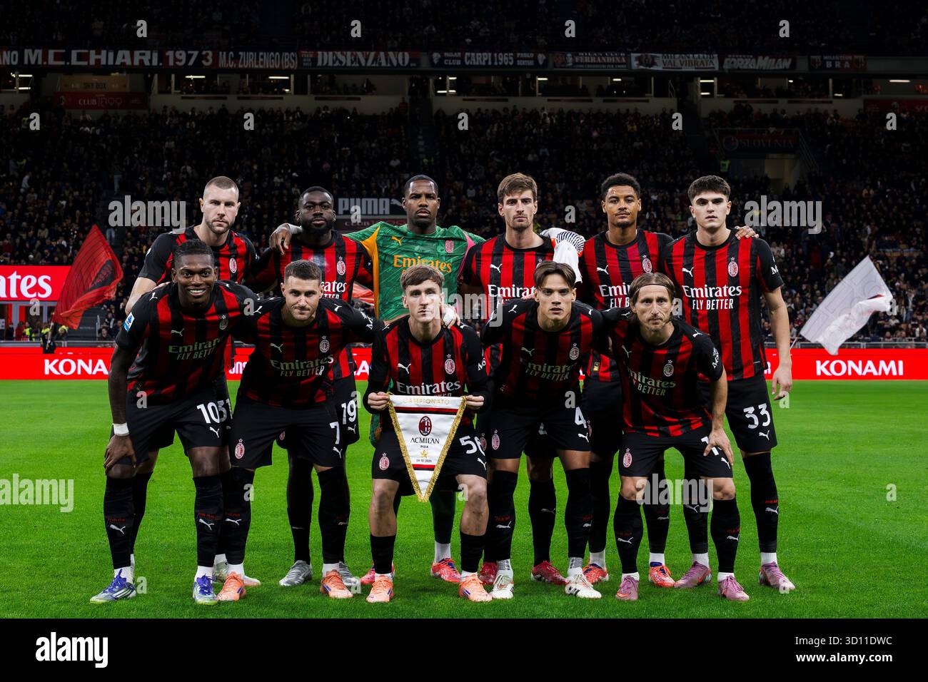 Players of AC Milan pose for a team photo prior to the Serie A football ...