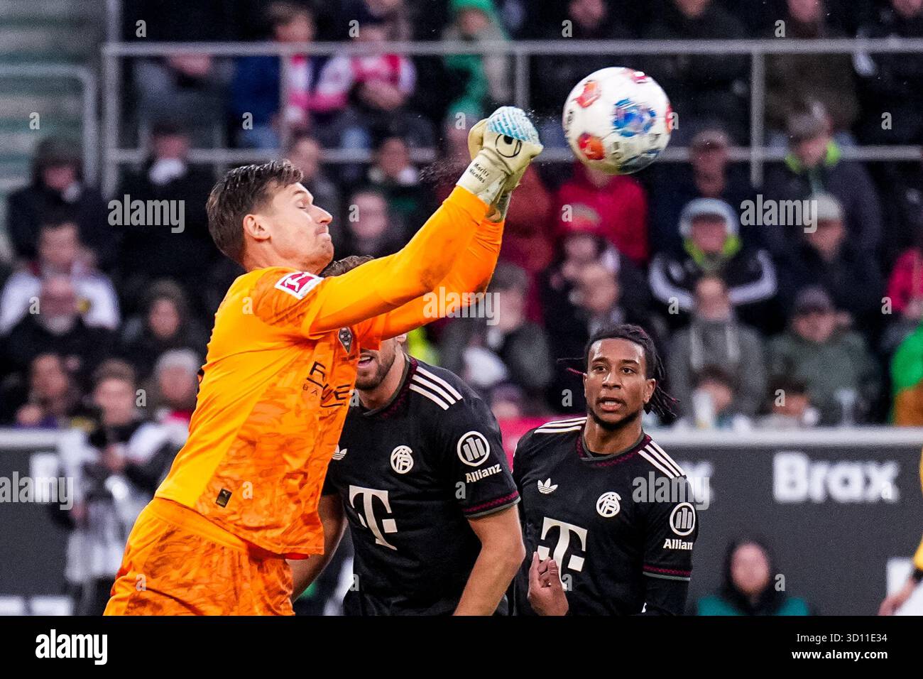 MOENCHENGLADBACH, GERMANY - OCTOBER 25: Borussia Monchengladbach ...
