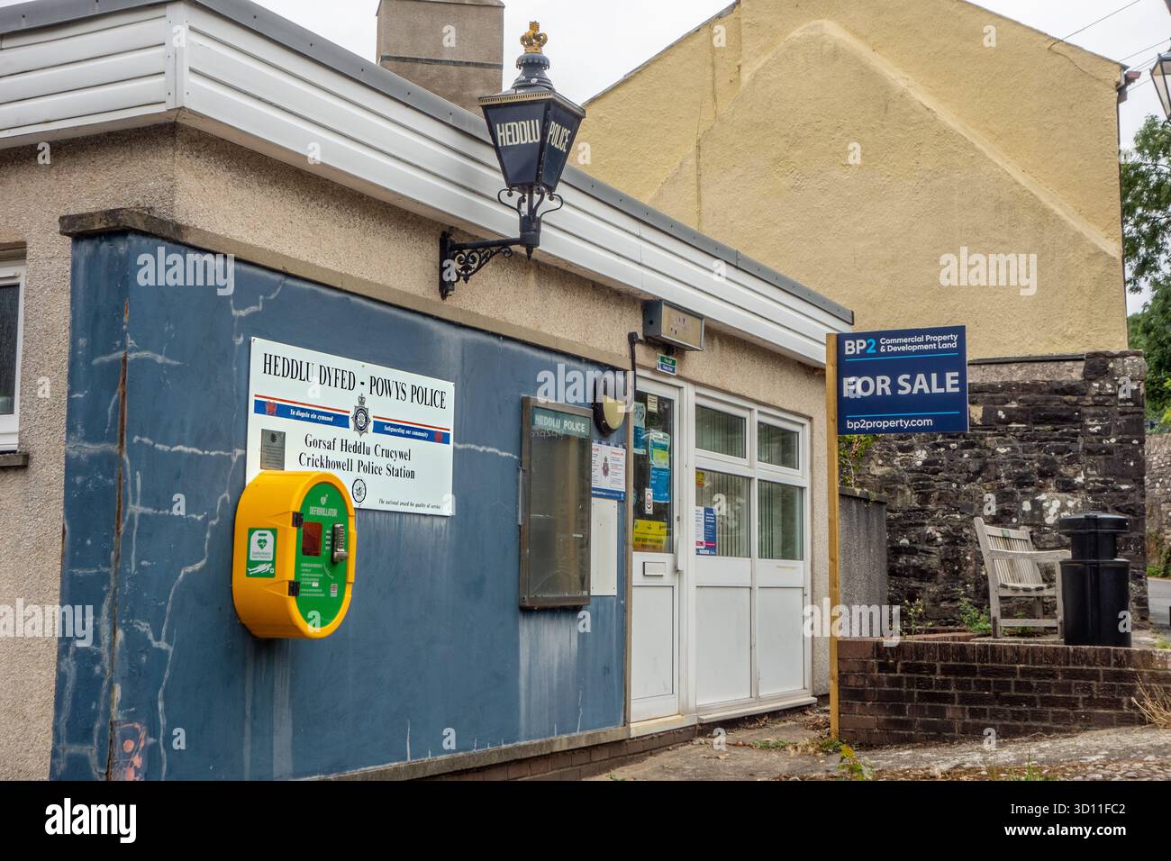 Police station Heddlu with defibrillator on the wall for sale in the ...