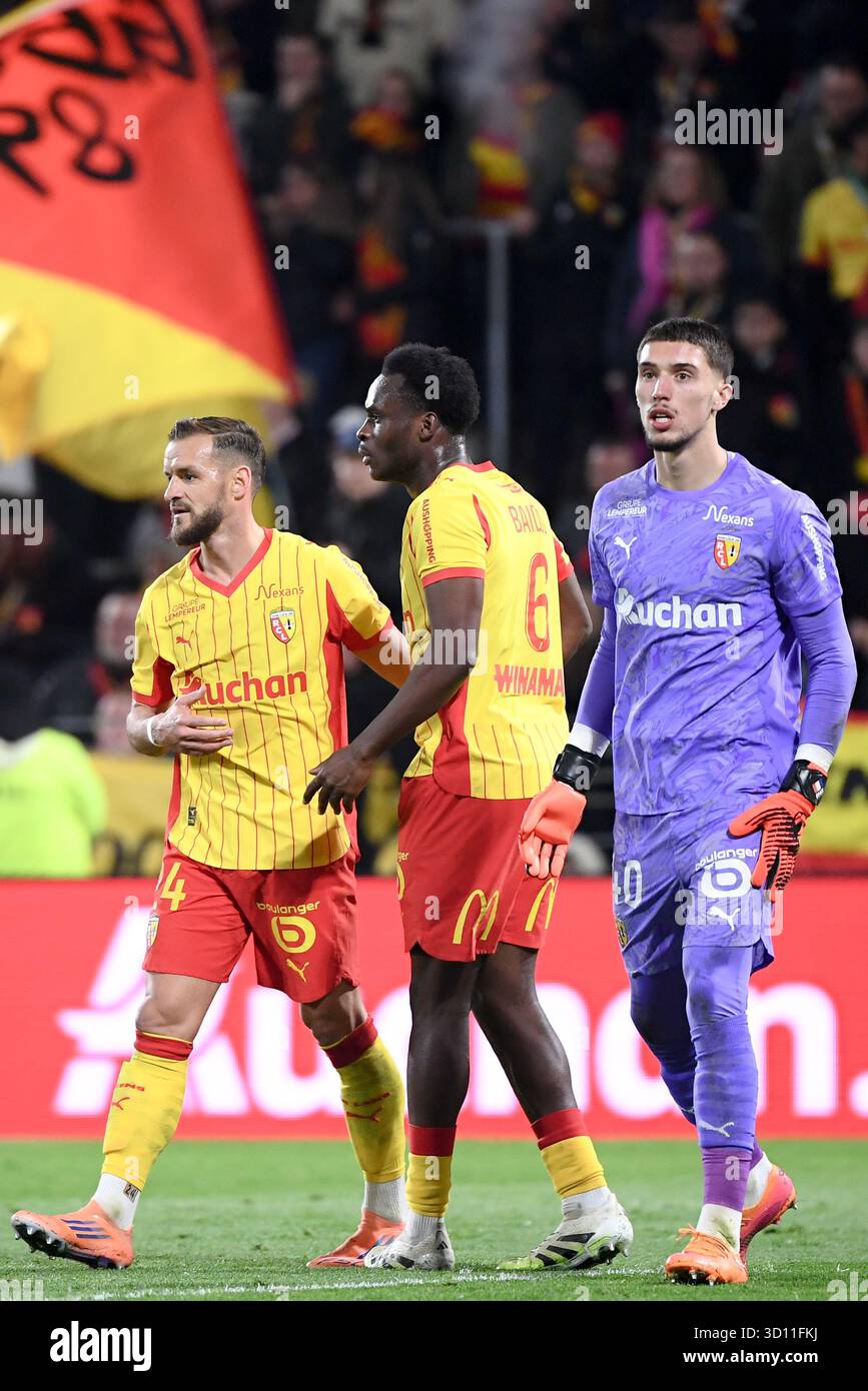 24 Jonathan GRADIT (rcl) - 06 Samson BAIDOO (rcl) - 40 Robin RISSER ...