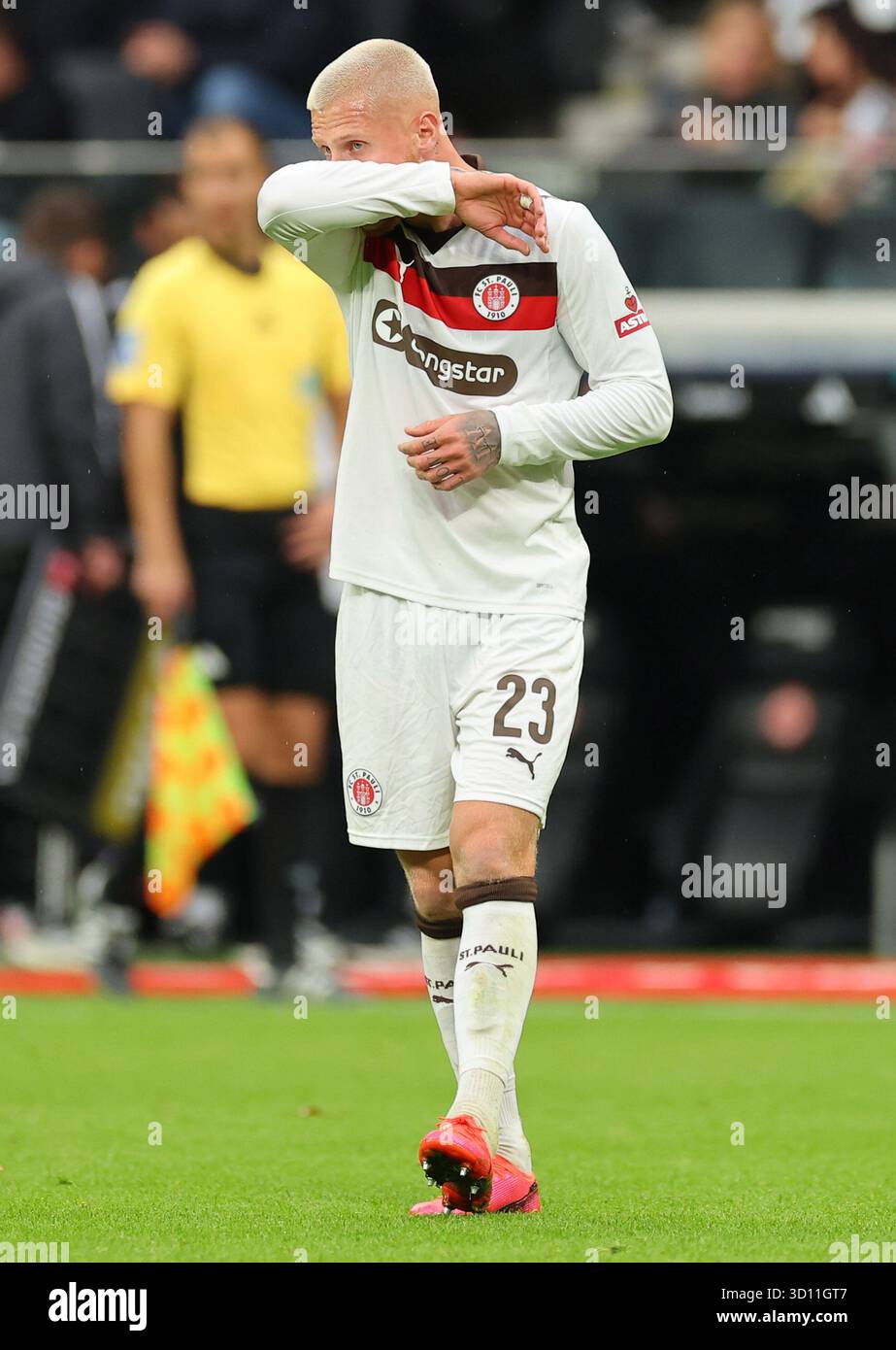 Louis Oppie (St. Pauli) Frankfurt, October 25, 2025, Soccer, Bundesliga ...
