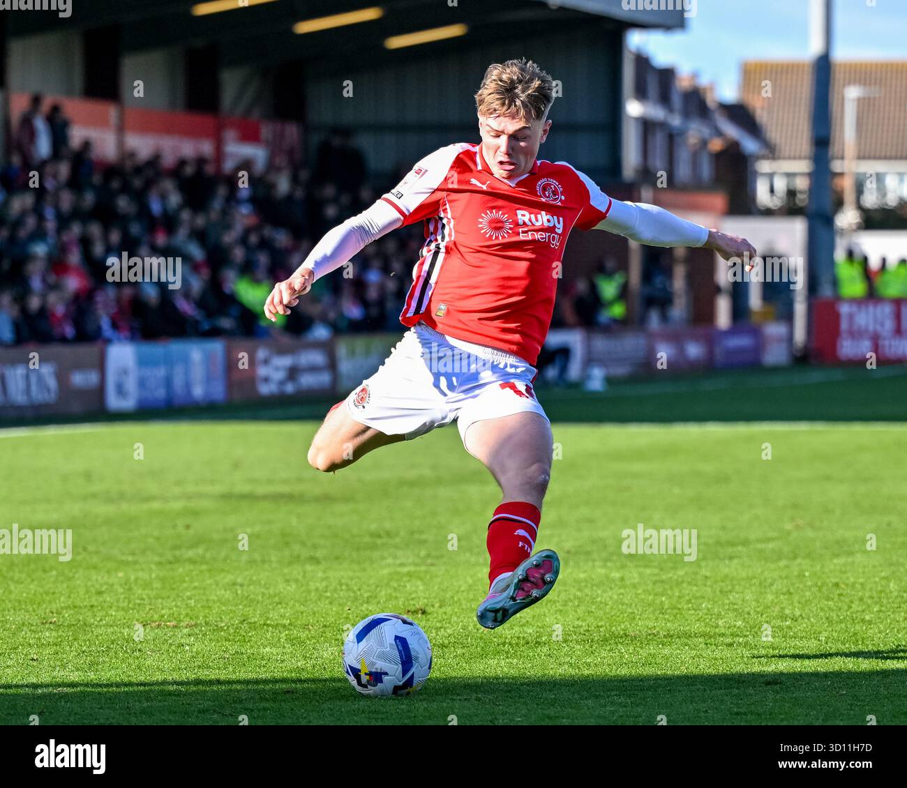 Ethan Ennis of Fleetwood Town during the Sky Bet League 2 match ...