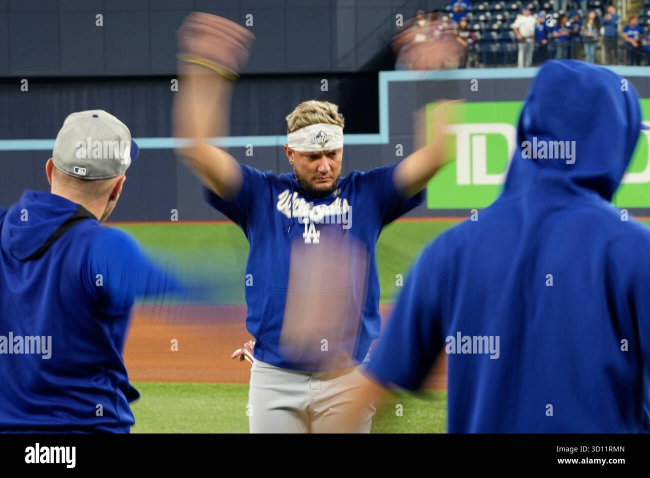 The Los Angeles Dodgers stretch prior to Game 2 of baseball's World ...