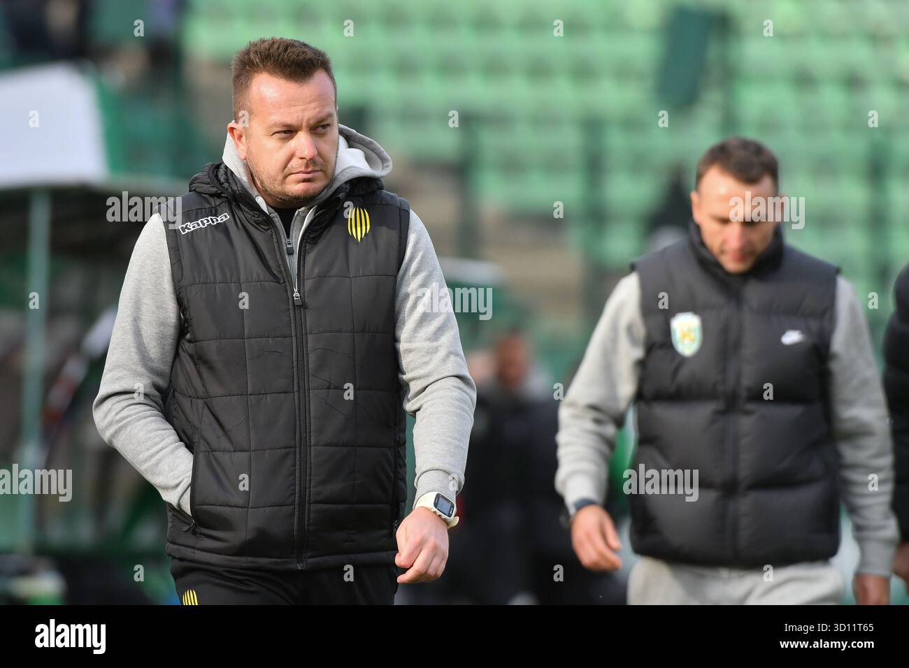Ivan Fedyk head coach of FC Rukh seen during Ukrainian Premier League ...