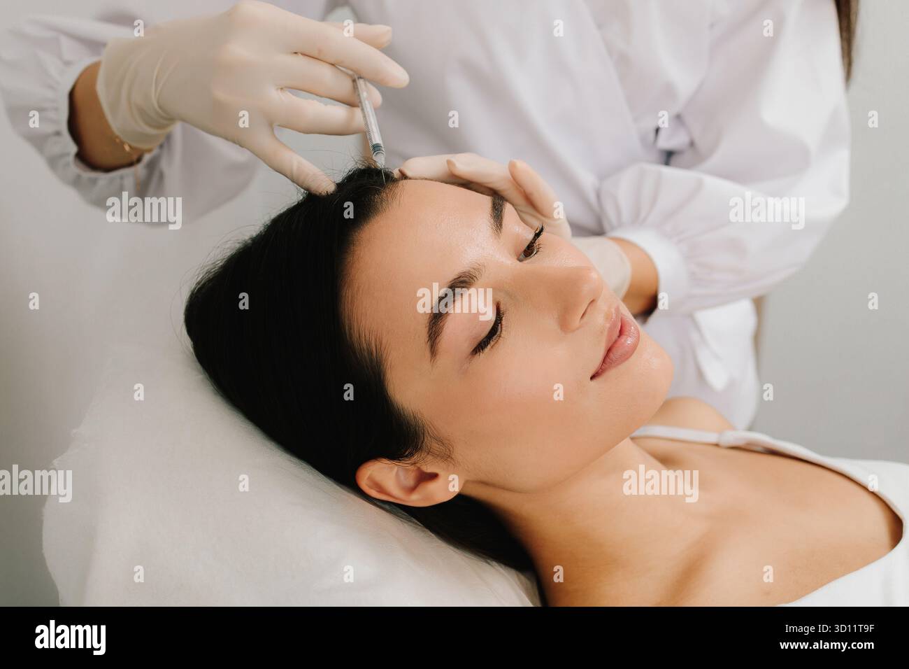 Platelet-Rich Plasma revitalizes hair follicles and improves growth ...