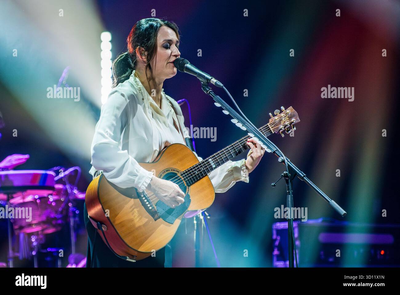 Italian singer-songwriter Carmen Consoli performs the Teatro Colosseo ...