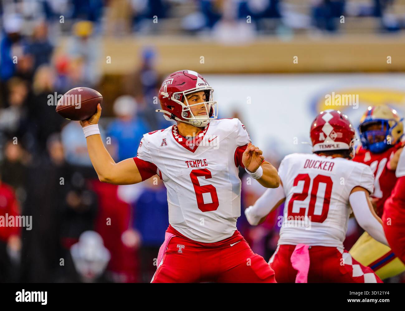 October 25, 2025:.Temple Owls quarterback Evan Simon (6) attempts a ...