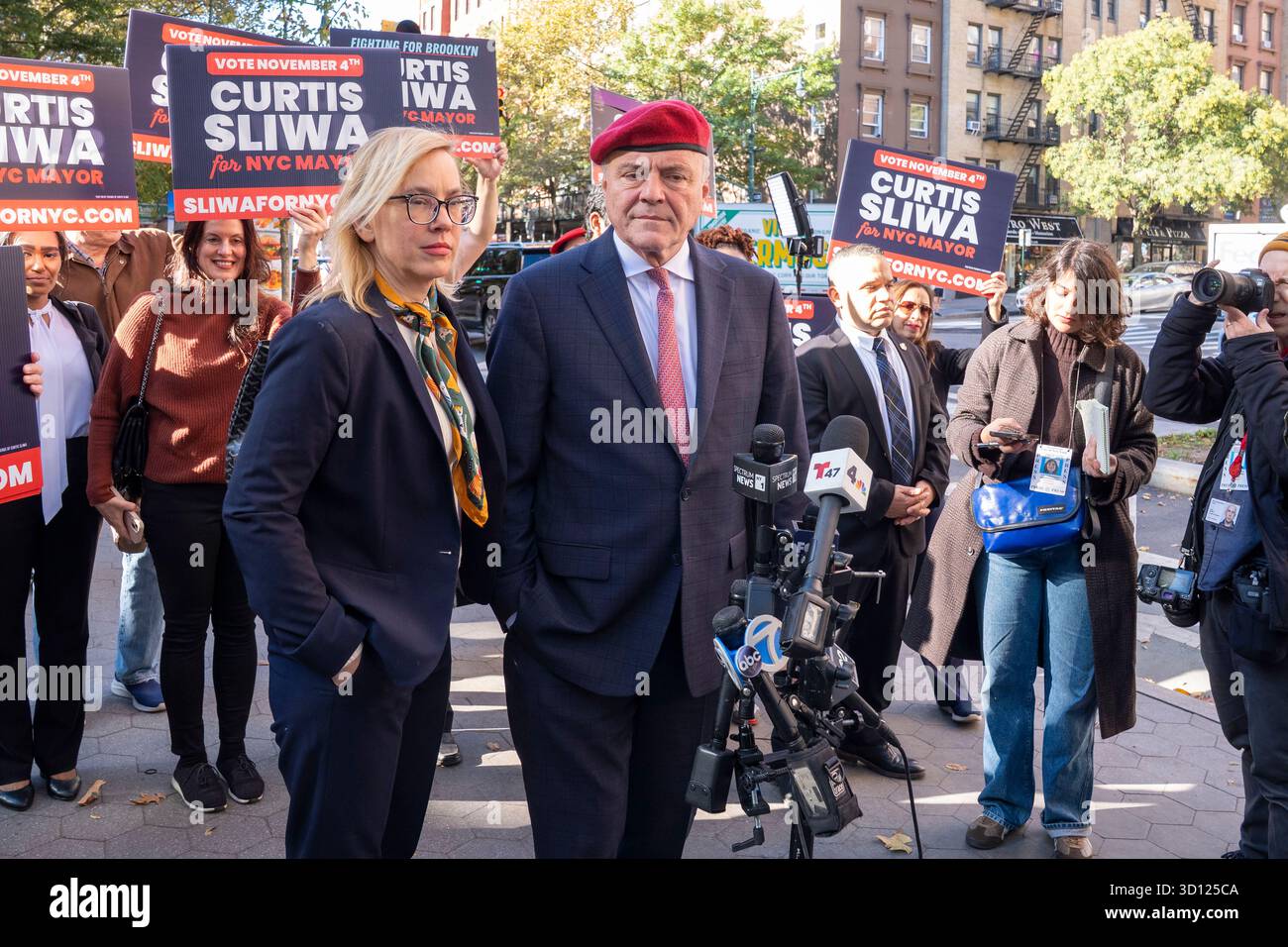 New York, United States. 25th Oct, 2025. NEW YORK, NEW YORK - OCTOBER ...