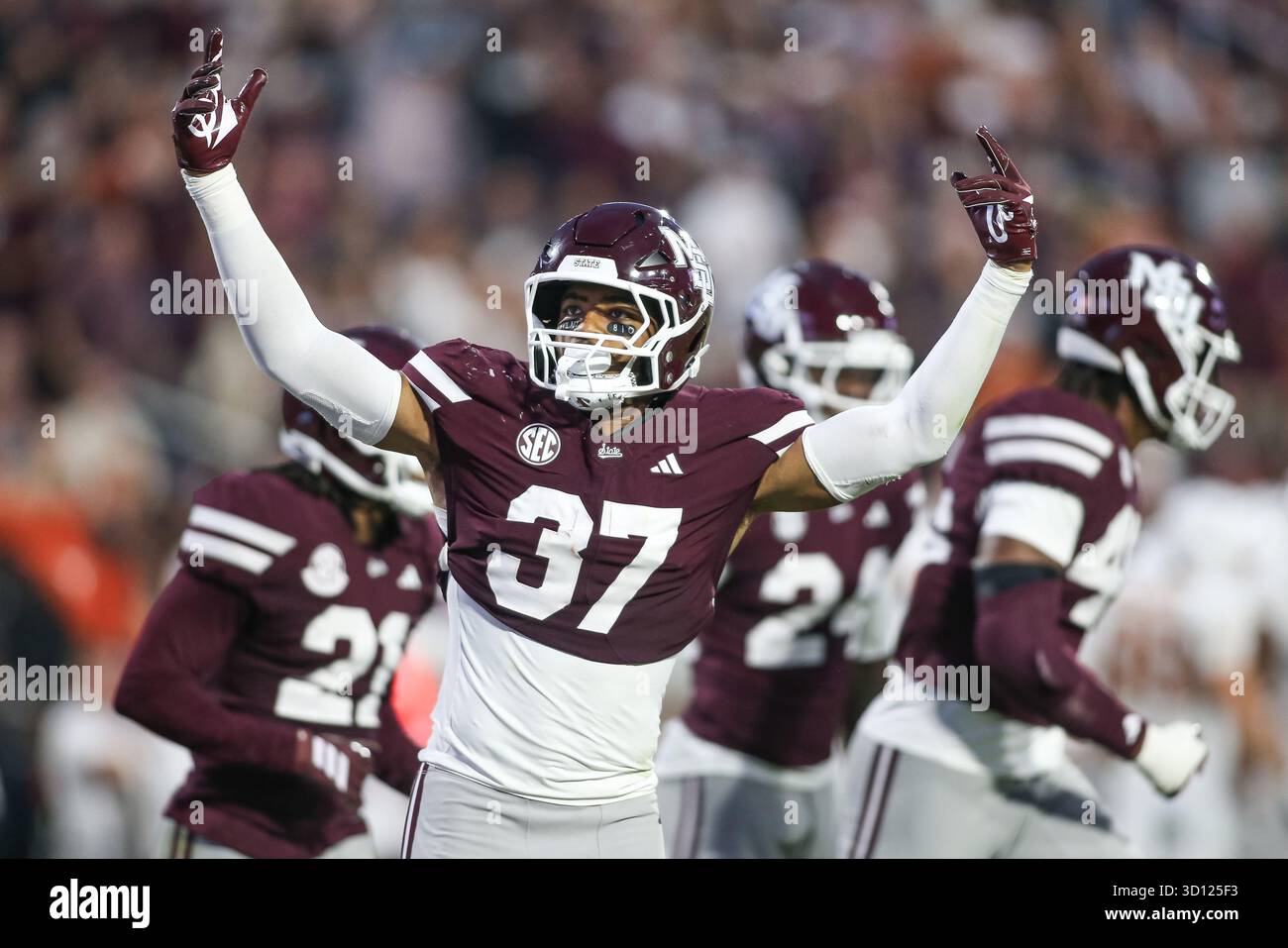 Mississippi State linebacker Nevaeh Sanders (37) reacts to a play ...