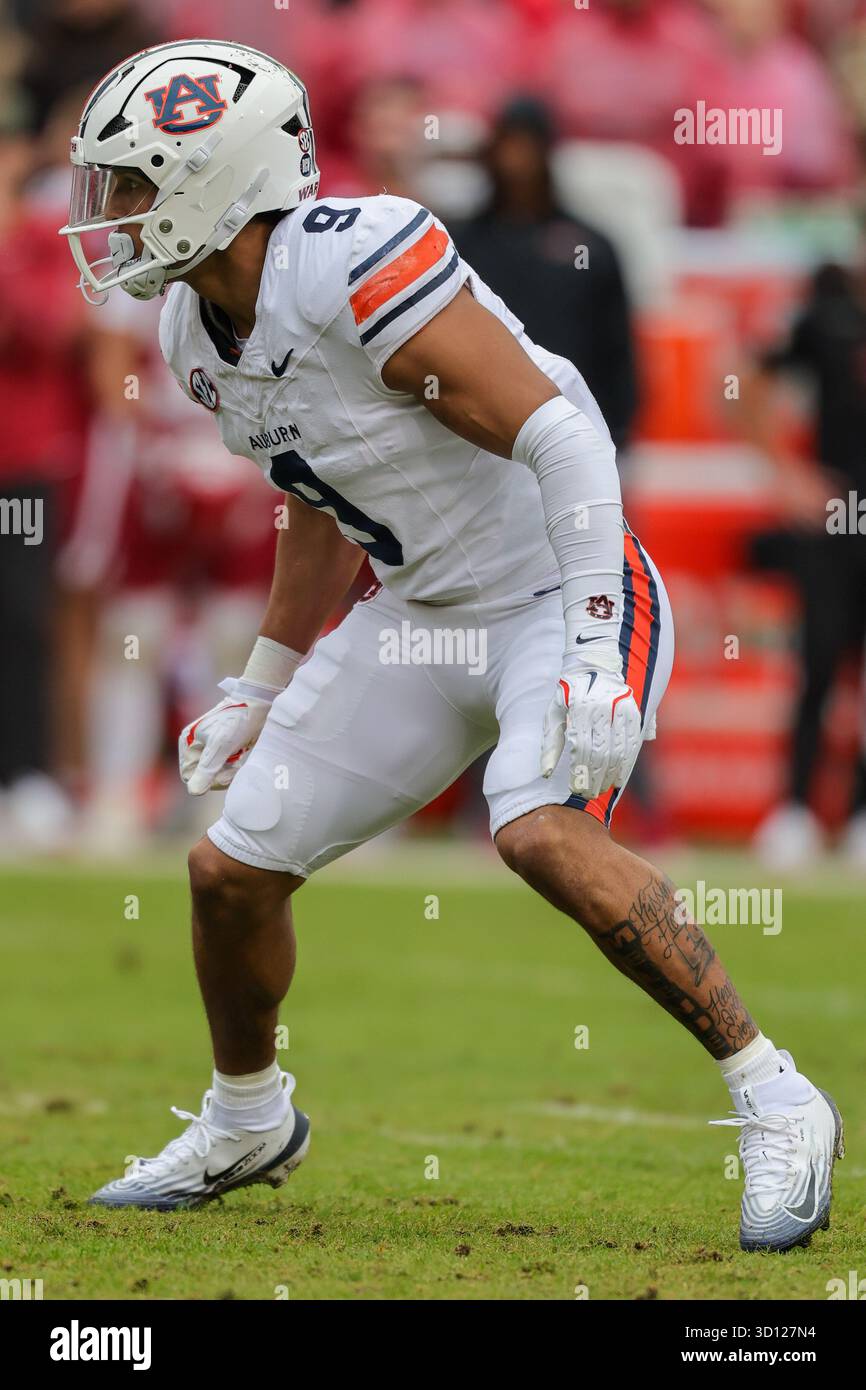 October 25, 2025: Tigers line backer Elijah Melendez (9) peers into the ...