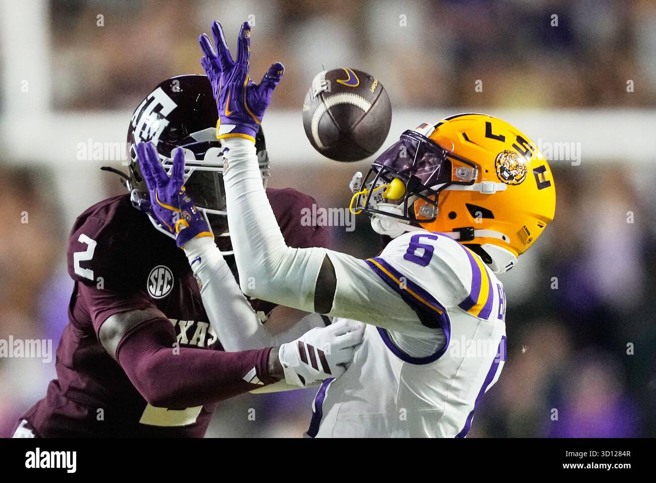 LSU wide receiver Barion Brown (6) pulls in a long pass reception ...