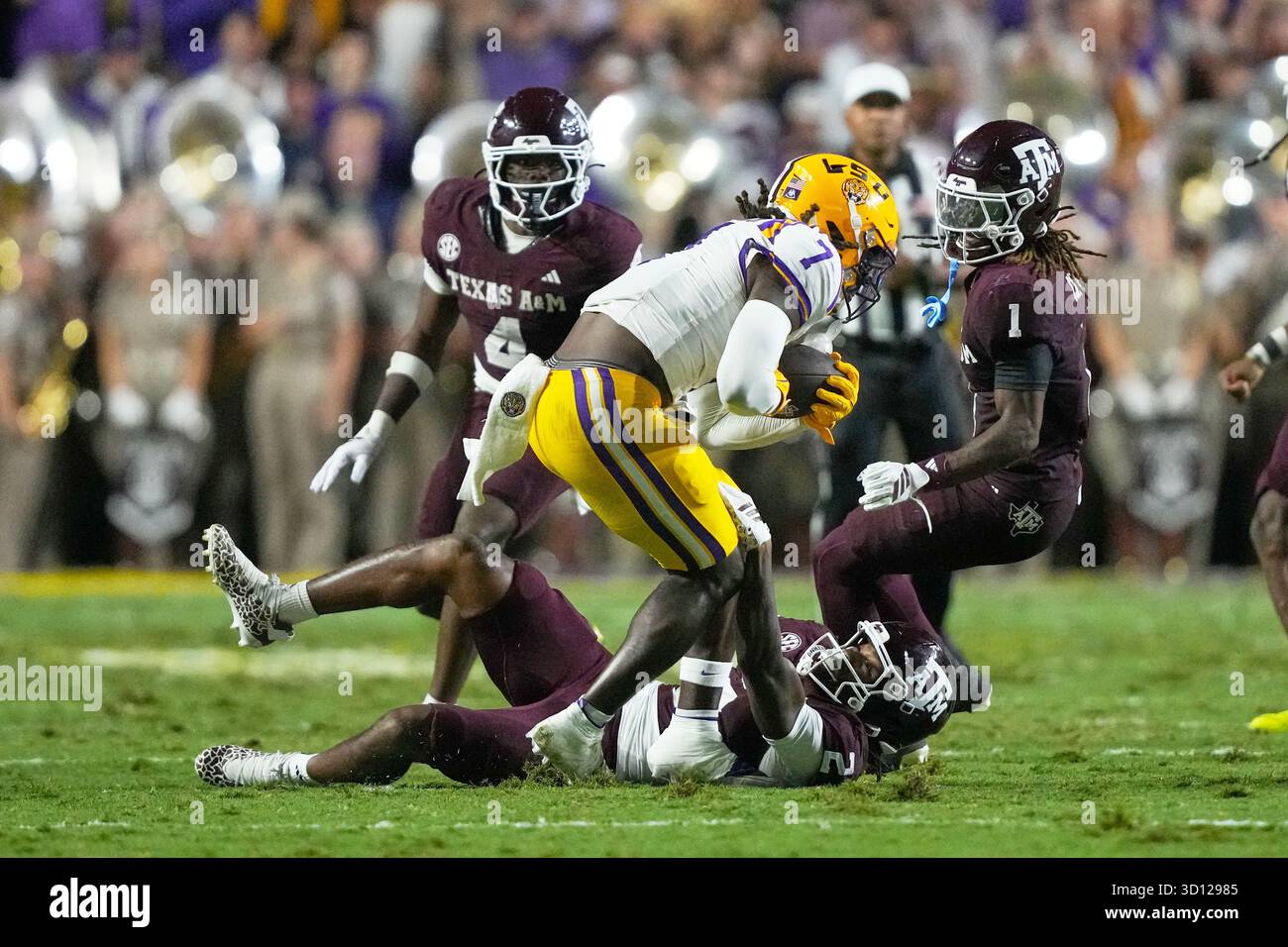 LSU linebacker Harold Perkins Jr. (7) intercepts a pass against Texas A ...