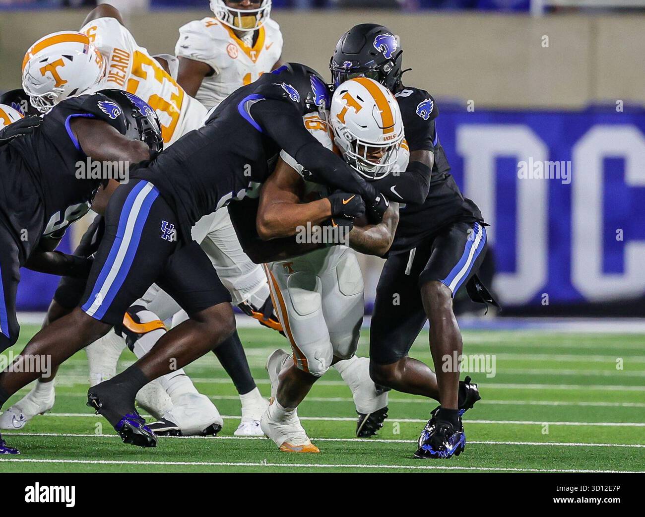 October 25, 2025: Kentucky defenders team up to tackle Tennessee's ...