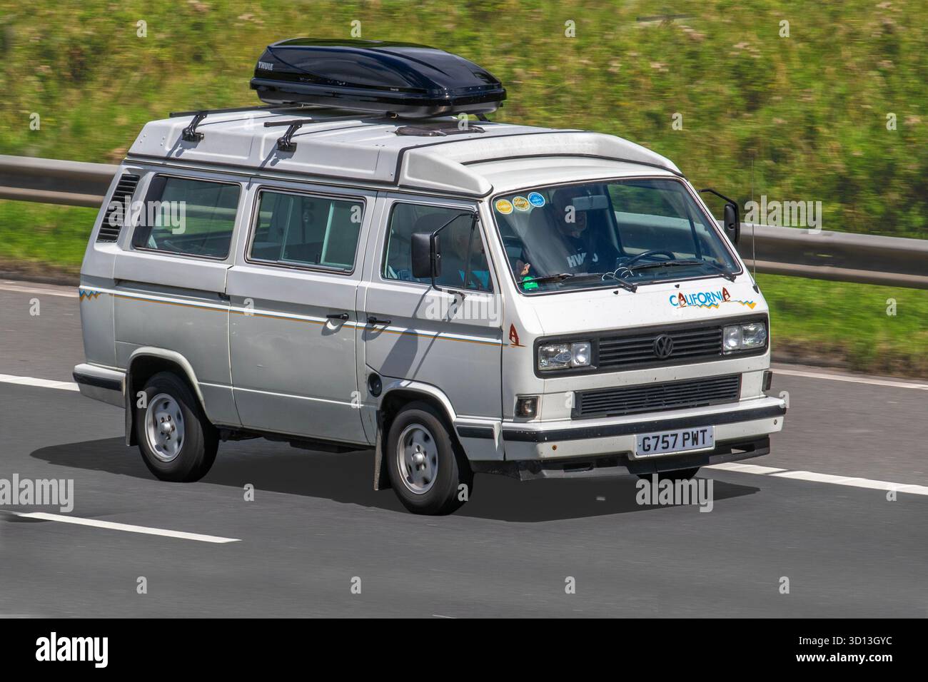1990 90s nineties White VW Volkswagen Syncro 4WD LCV Minibus Diesel ...