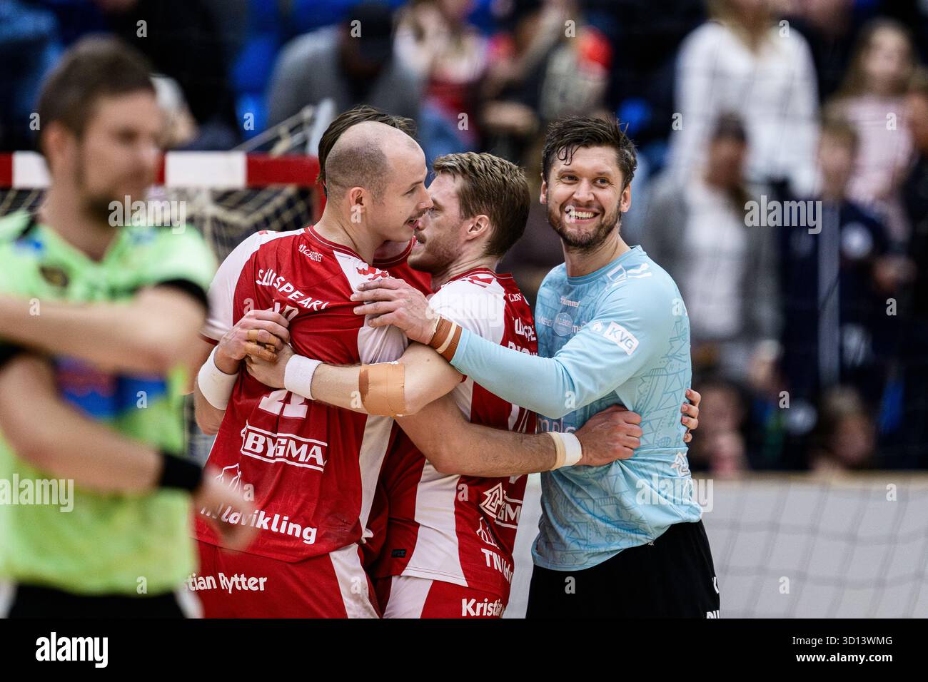 Brondby, Denmark. 25th, October 2025. Niklas Landin (R) and his team ...