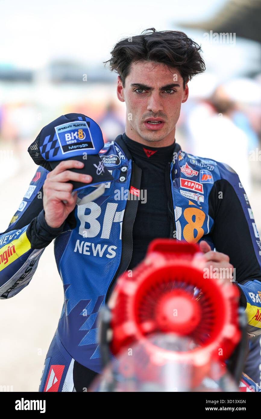 KUALA LUMPUR, MALAYSIA - OCTOBER 26: Fermin Aldeguer of Spain riding ...