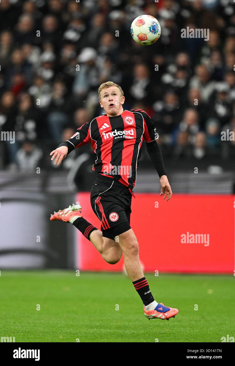 25 October 2025, Hesse, Frankfurt/Main: Soccer: Bundesliga, Eintracht ...