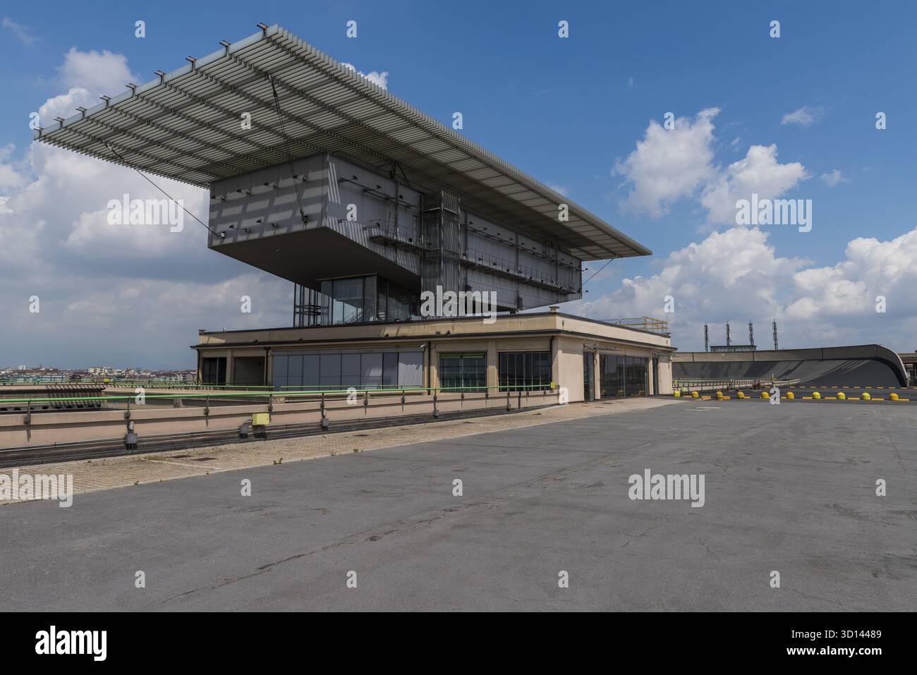 Roof of Lingotto Building and Renzo Paino Building and test track of ...
