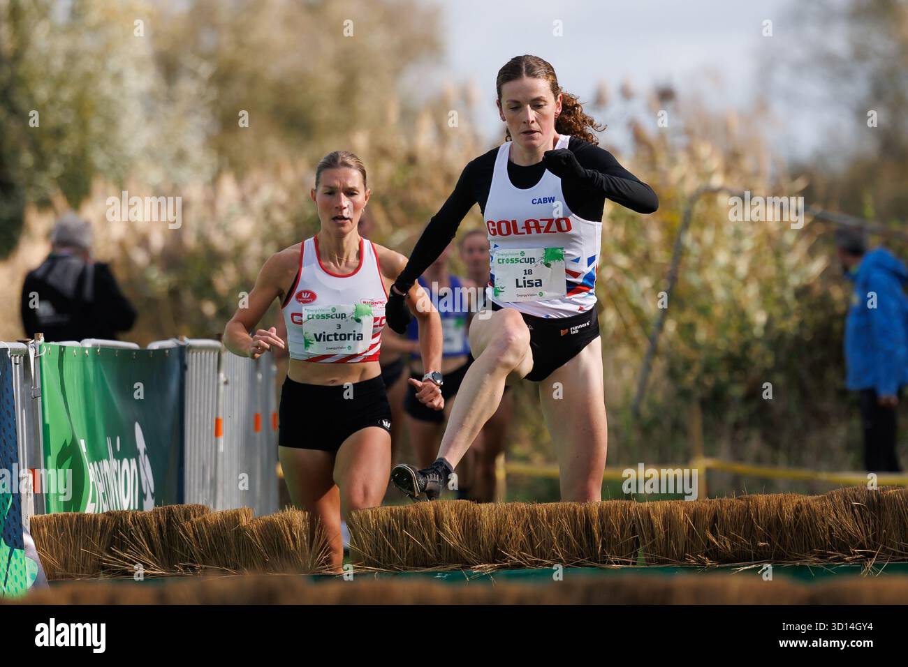 Roeselare, Belgium. 26th Oct, 2025. Belgian Victoria Warpy and Belgian ...