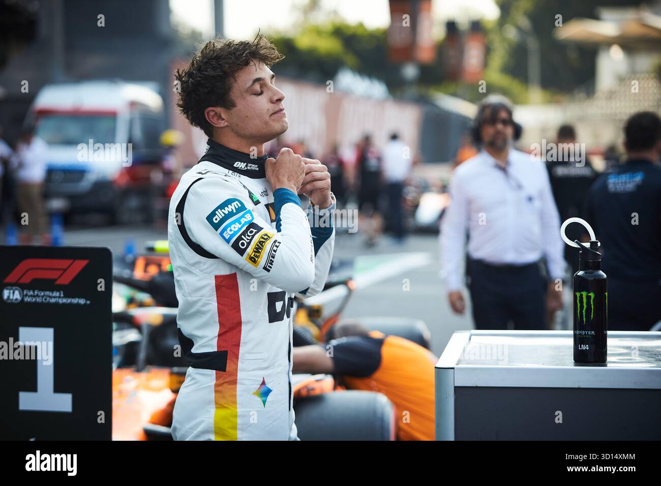 Pole sitter Lando Norris (GBR) McLaren in qualifying parc ferme. 25.10. ...