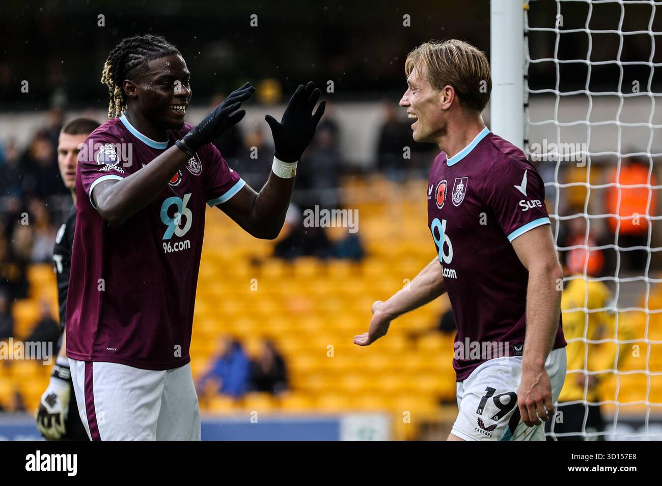Zian Flemming (19 Burnley) celebrates after scoring his second goal ...