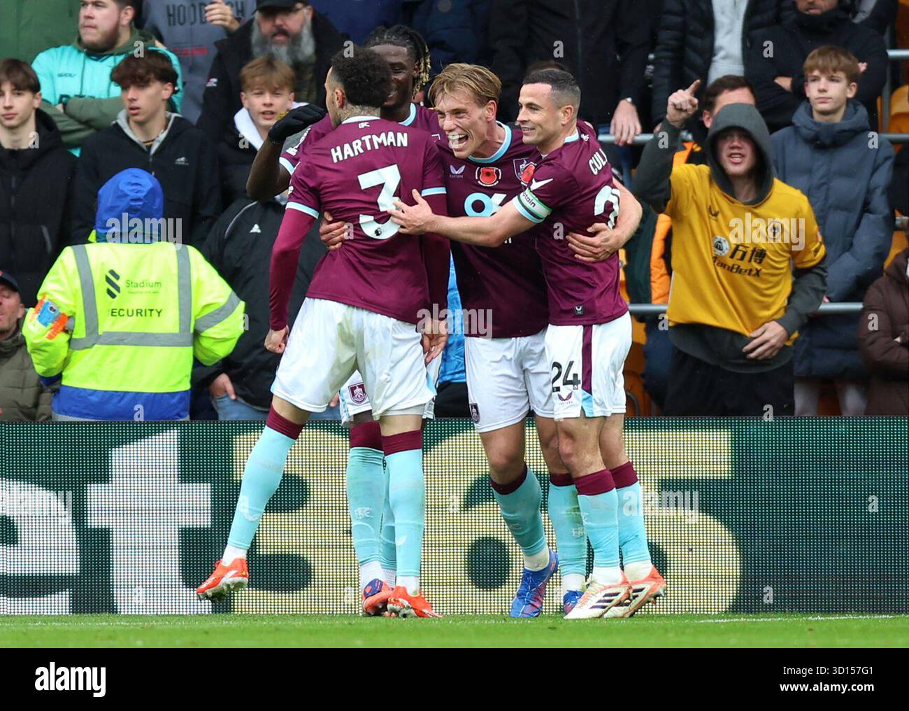 Burnley's Zian Flemming (second right) celebrates scoring their side's ...