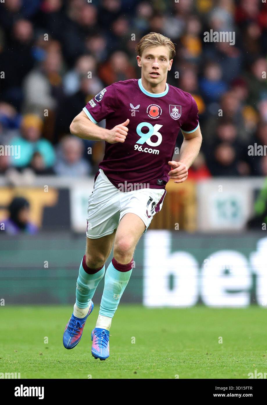 Burnley's Zian Flemming during the Premier League match at Molineux ...