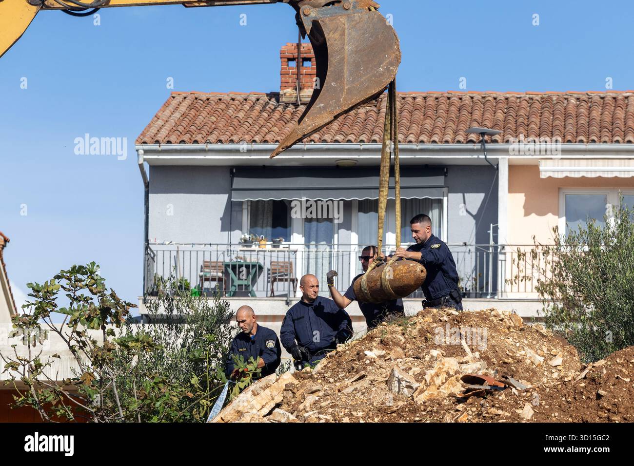 Deactivation of a World War II bomb found in the Veli Vrh area in Pula ...