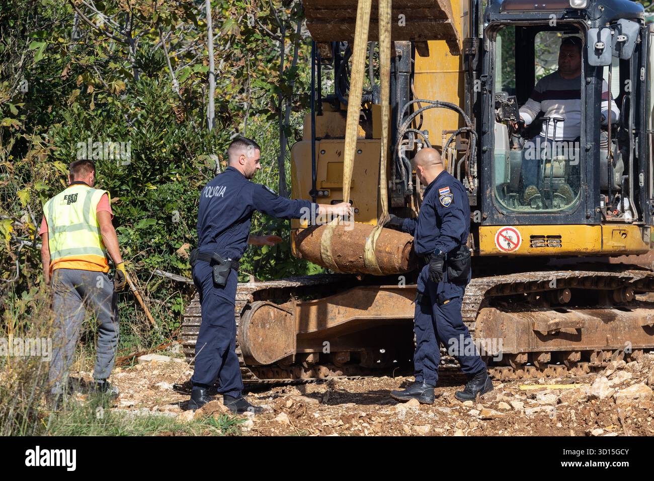 Deactivation of a World War II bomb found in the Veli Vrh area in Pula ...