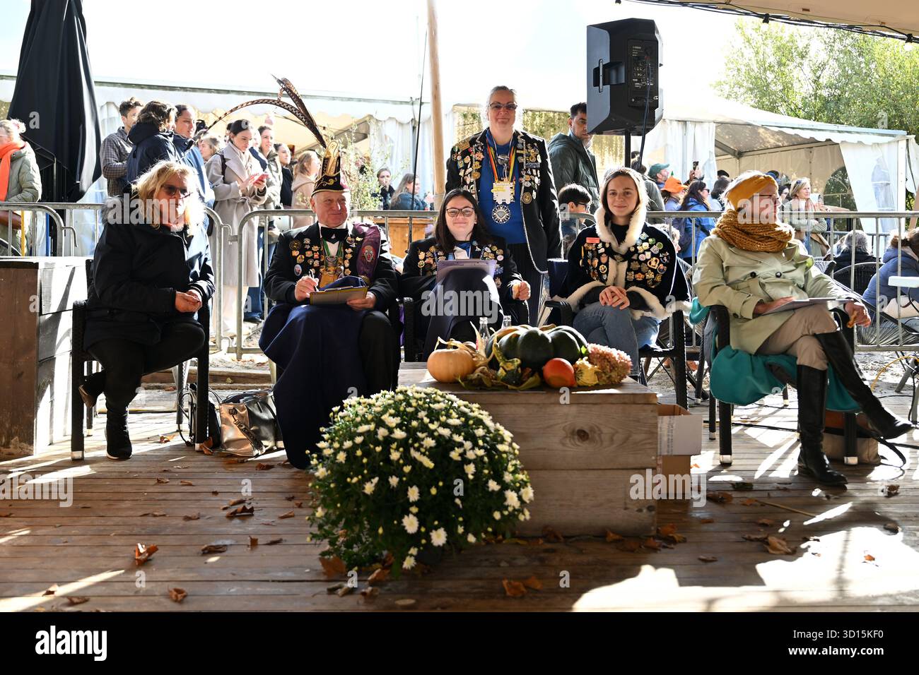 The 'Pompoenregatta' boat race in scooped out giant pumpkins, in ...