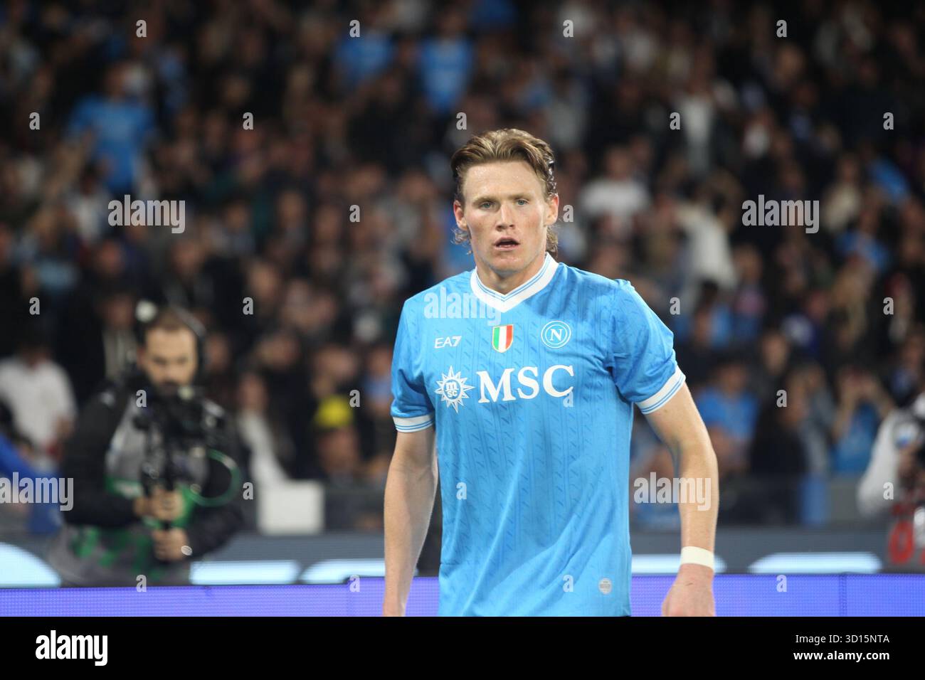 Scott mctominay mf of ssc napoli midfielders hi-res stock photography ...
