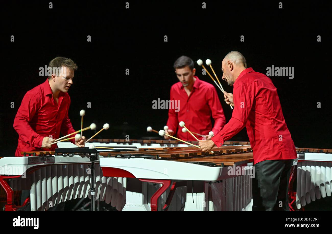 Konzert des Wave-Quartetts mit der südafrikanischen Opernsängerin Erica ...