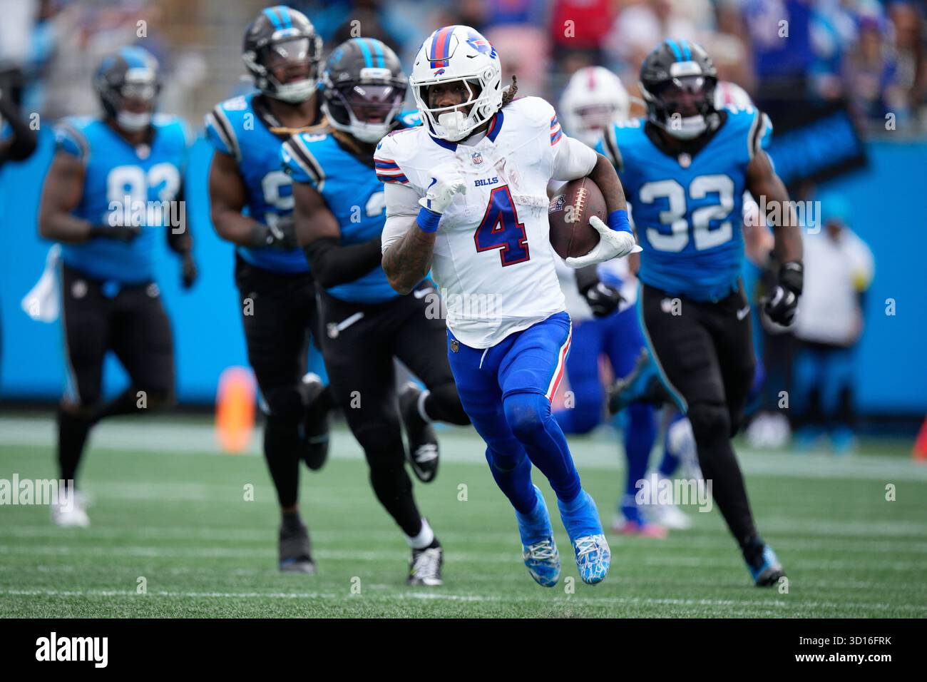 Buffalo Bills running back James Cook III (4) runs for a touchdown ...
