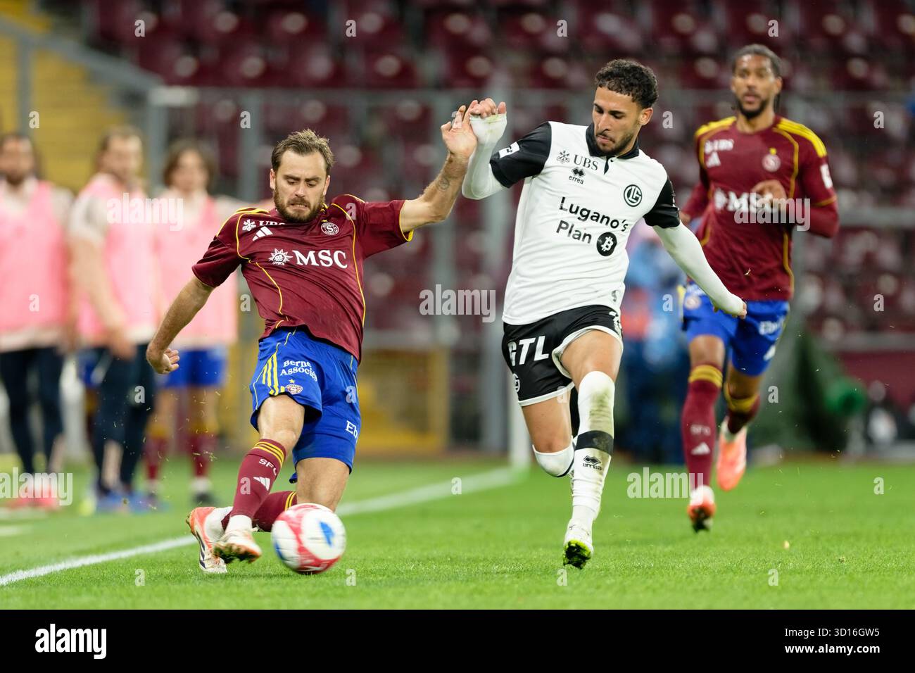 Timothe Cognat (8 Servette FC) under pressure of Hicham Mahou (18 FC ...