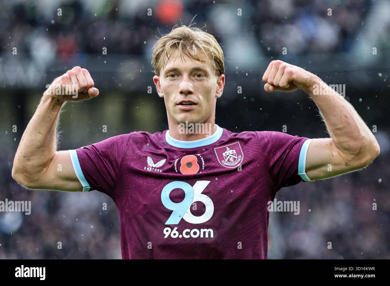 Zian Flemming (19 Burnley) celebrates after scoring during the Premier ...