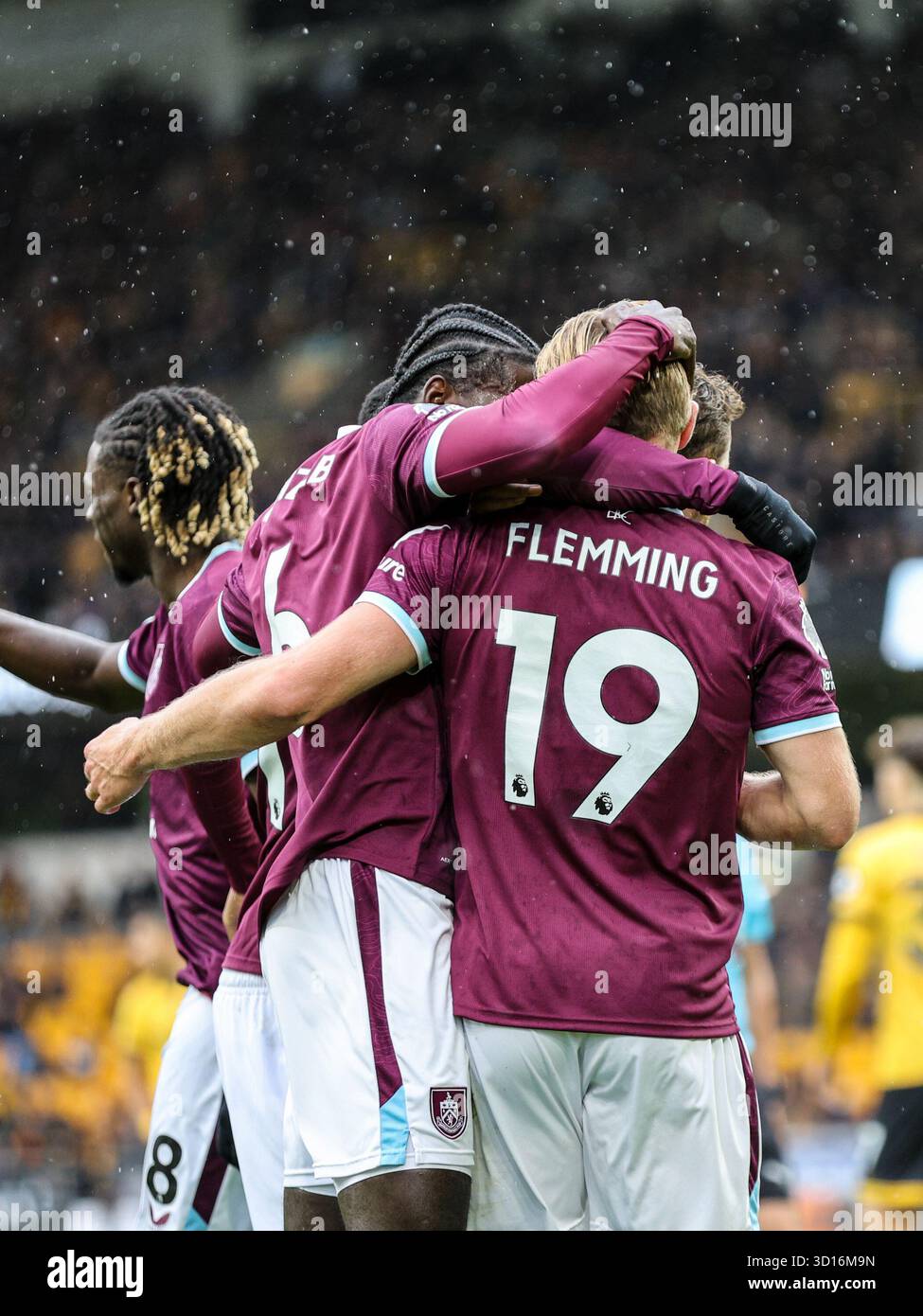 Zian Flemming (19 Burnley) celebrates after scoring during the Premier ...