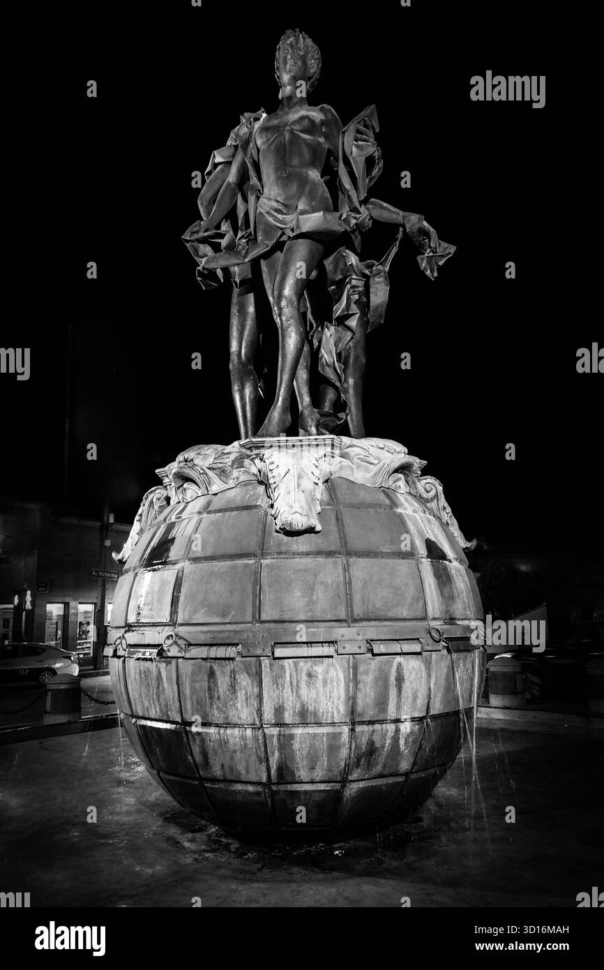 Black & white photo "The Third Millennium" sculpture by Ricardo Motilla ...