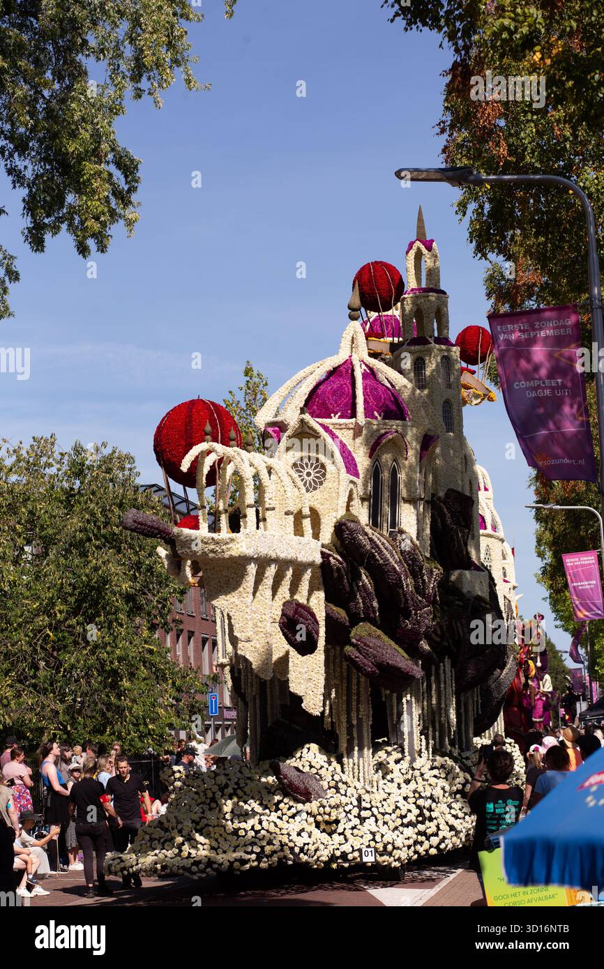 Floral parade float in Zundert 2025 Stock Photo - Alamy