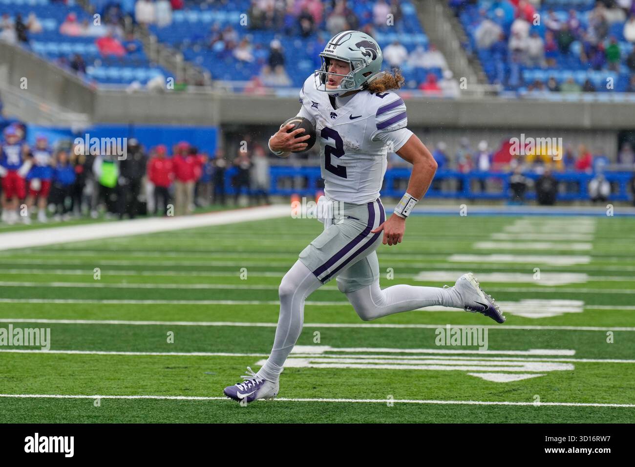 Kansas State quarterback Avery Johnson runs for a touchdown during the ...