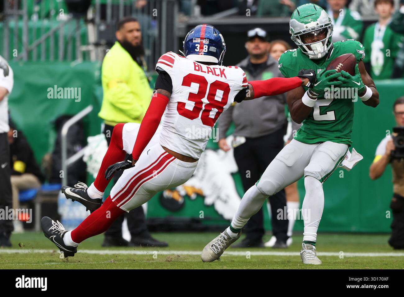 Philadelphia Eagles wide receiver Jahan Dotson (2) makes a catch for a ...