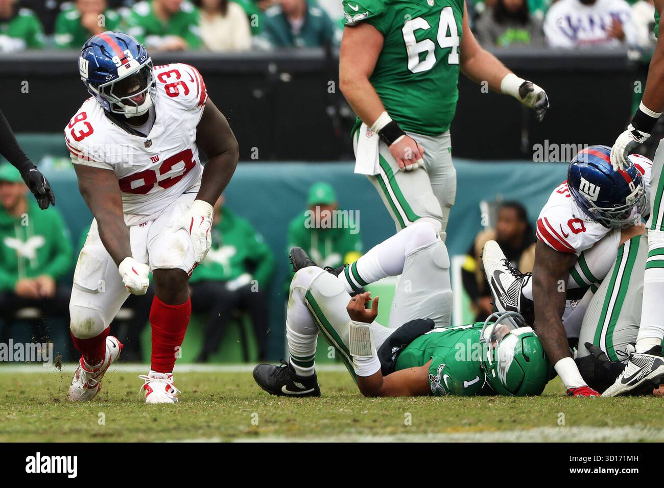 New York Giants defensive tackle Rakeem Nunez-Roches (93) celebrates ...