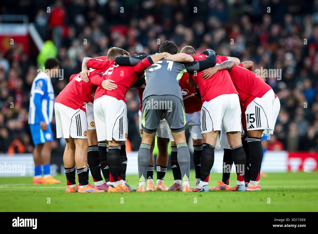 United huddle during the Manchester United v Brighton & Hove Albion ...