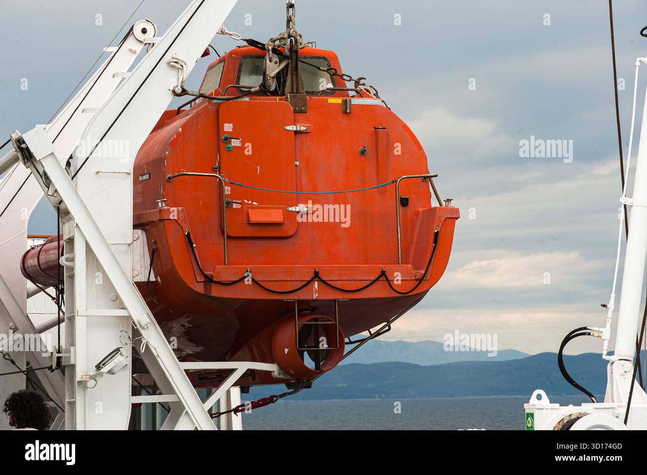 Life boat on ship Stock Photo - Alamy