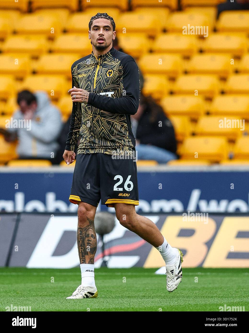 26, Ki-Jana Hoever of Wolverhampton Wanderers at warm up during the ...