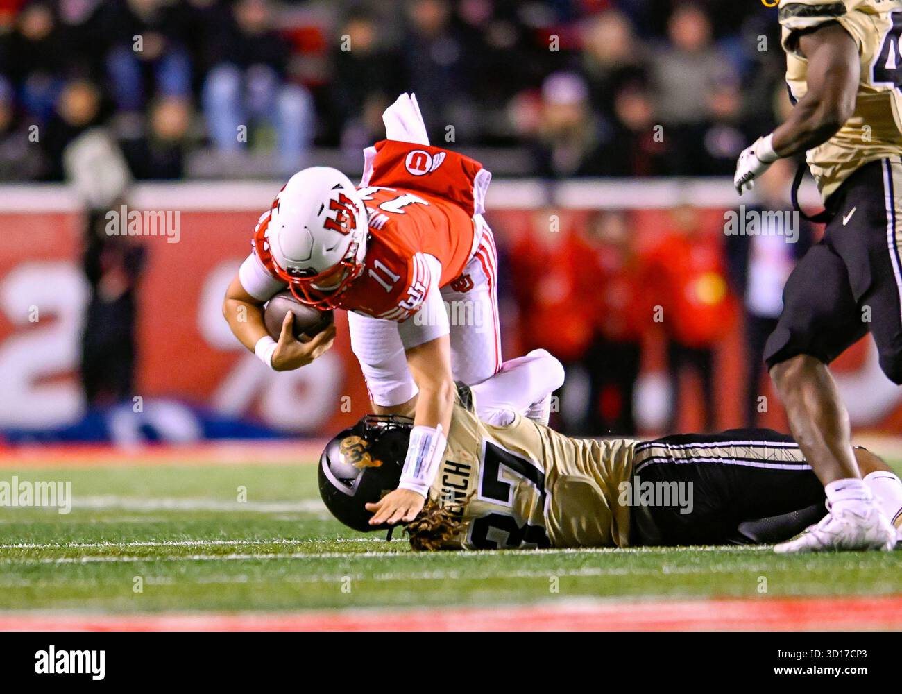 SALT LAKE CITY, UT - OCTOBER 25: Utah Utes quarterback Isaac Wilson (11 ...