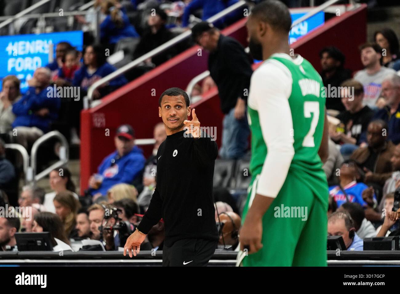 Boston Celtics head coach Joe Mazzulla, left, gestures at guard Jaylen ...