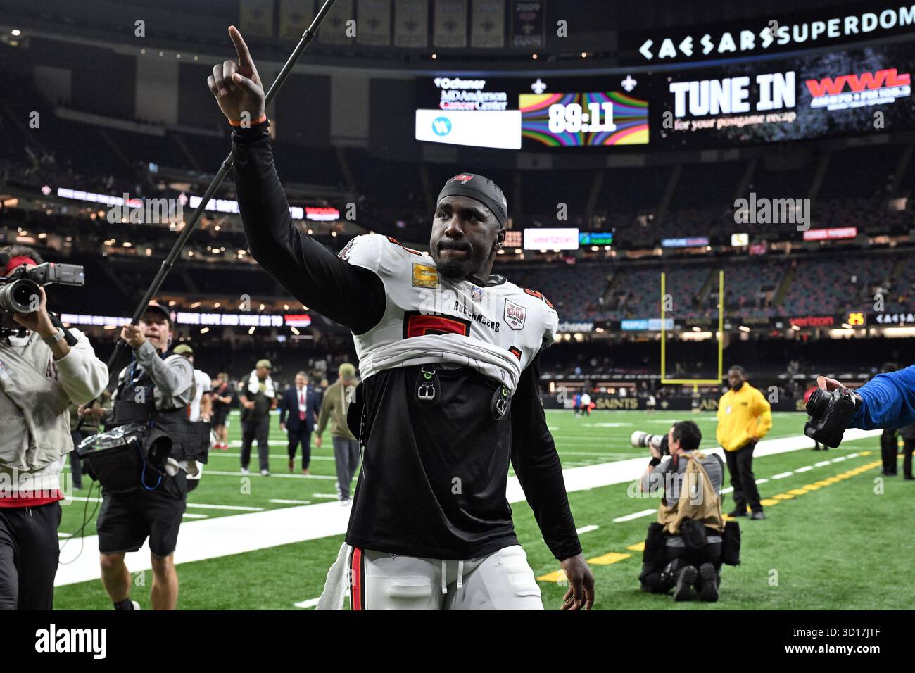 Tampa Bay Buccaneers linebacker Lavonte David celebrates after an NFL ...